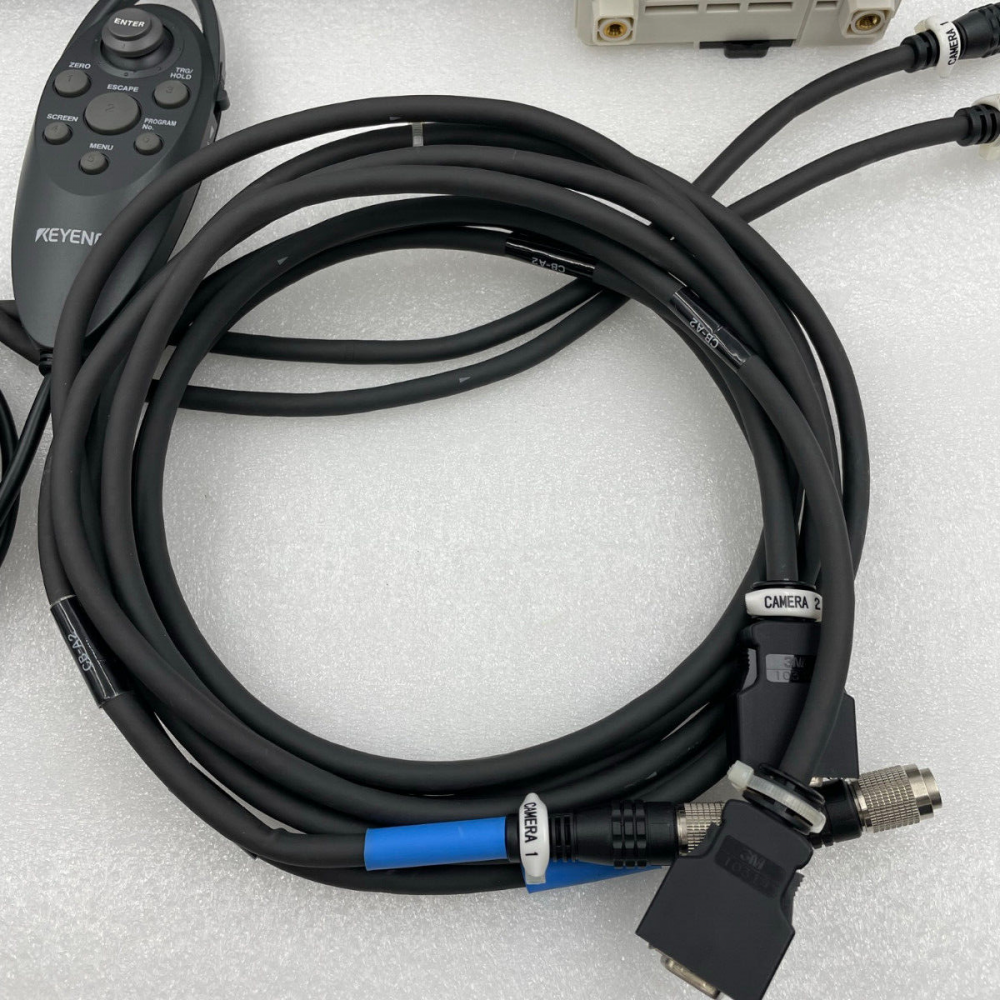 Keyence TM-3001 Controller w 2x TM-006R TM-006T Sensor Head and ...