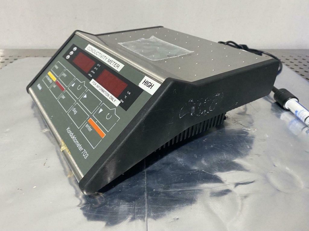 Knick 703 Laboratory Conductivity Meter – Novus Ferro Pte Ltd