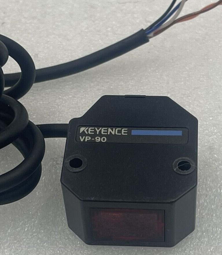 Keyence VP-90 Photoelectric Light Sensor – Novus Ferro Pte Ltd