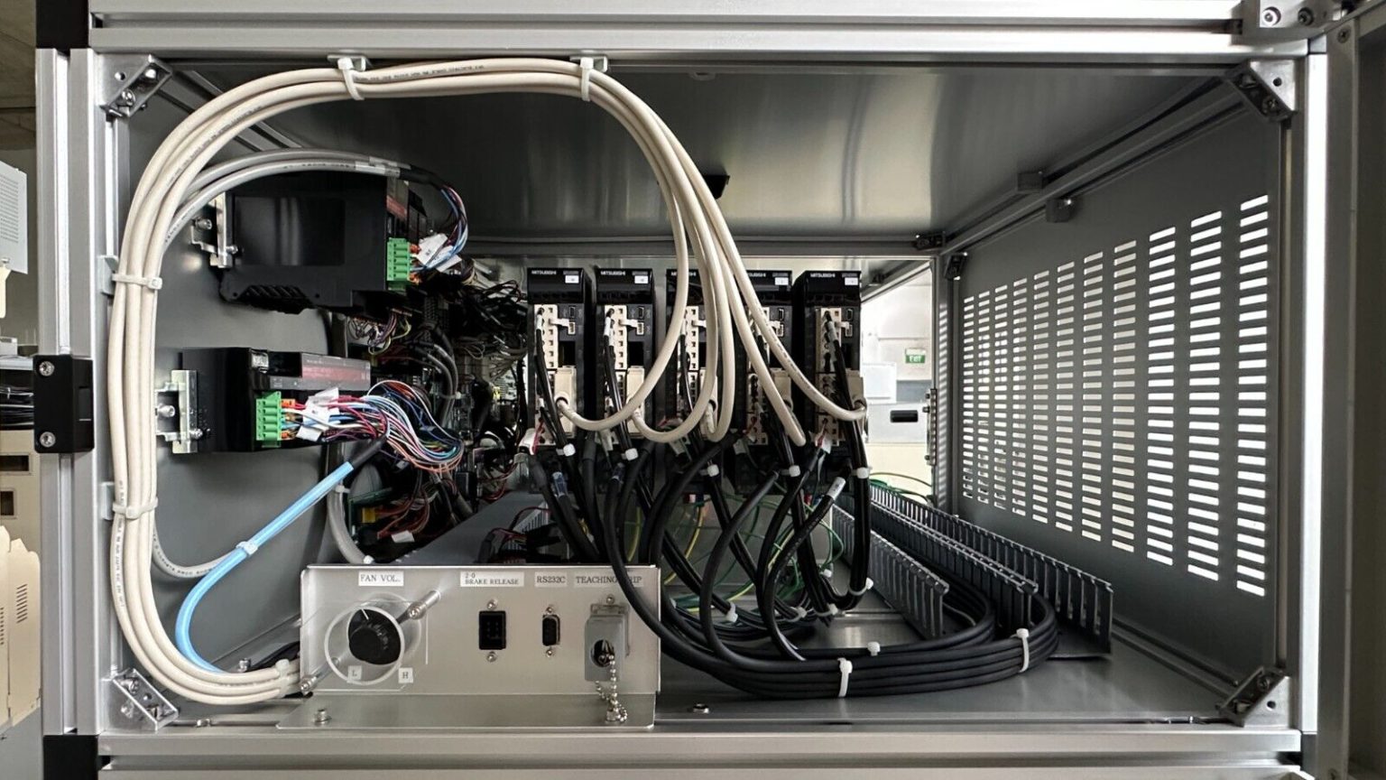 Tokyo Electron TEL Synapse-S Fully Automated 12" Wafer Bonding System ...
