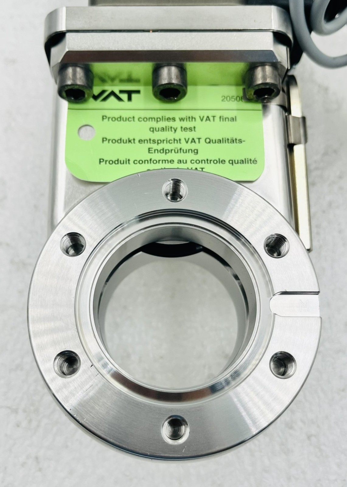 VAT 01032-CE44-0005/1045 Mini Gate Valve – Novus Ferro Pte Ltd