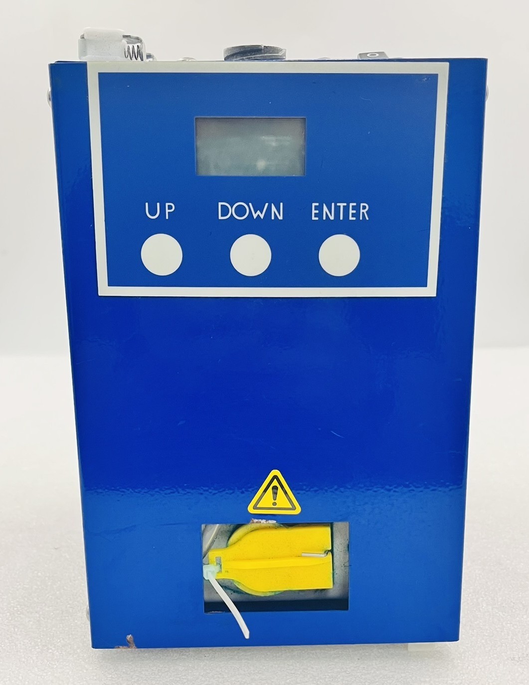 Solid State UC190 Thermoelectric Chiller – Novus Ferro Pte Ltd