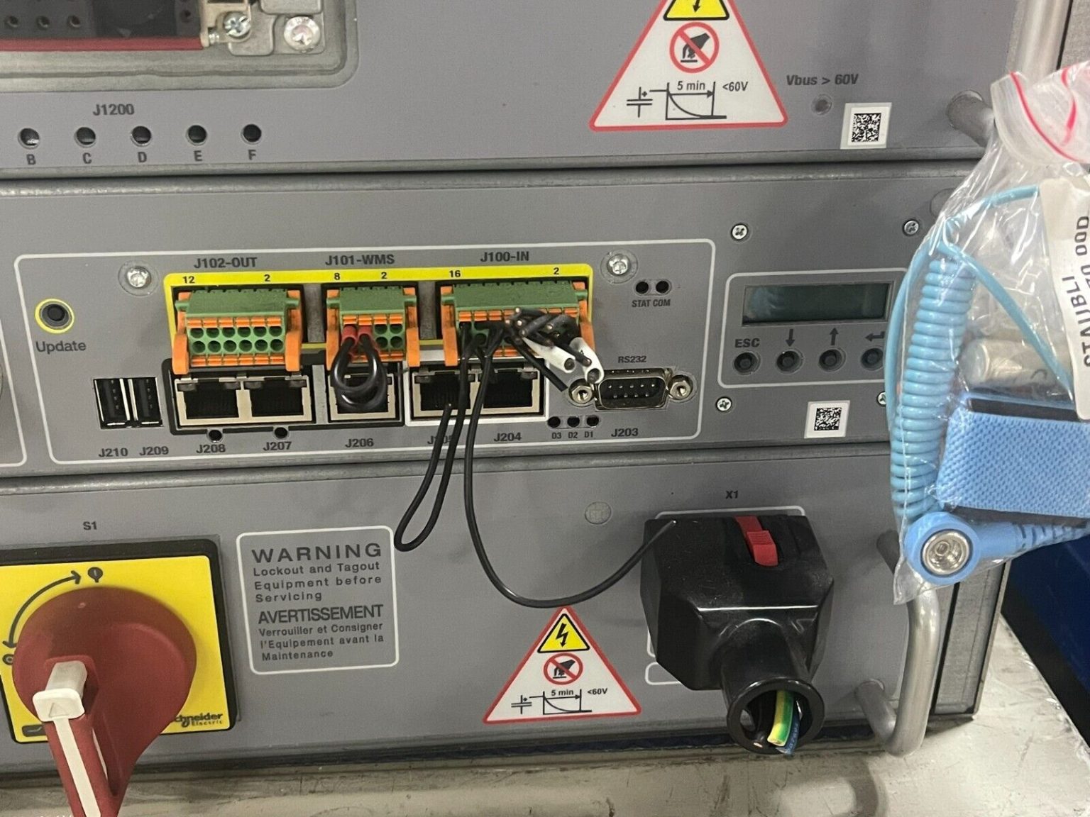 Staubli CS9-TS2-60 robot controller with SCARA robot – Novus Ferro Pte Ltd